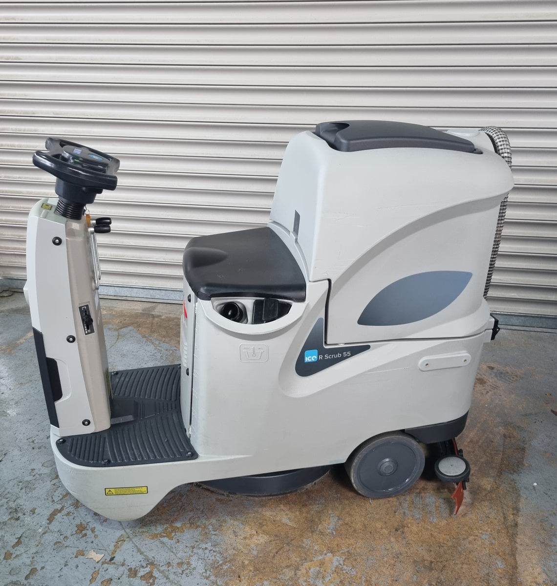 Ice R Scrub 55 Ride on Scrubber Dryer – Frontline ICS